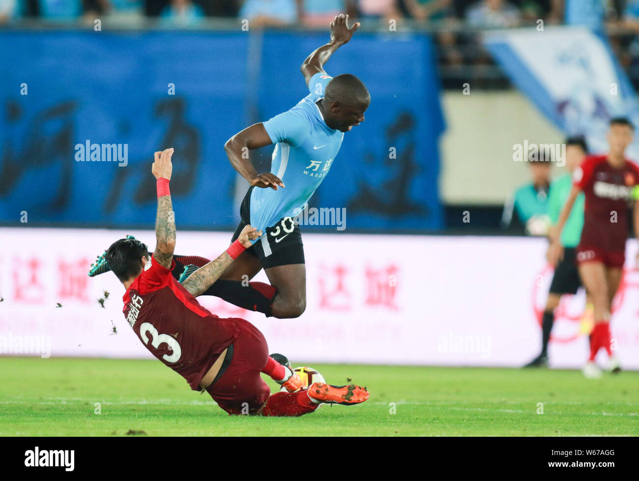 Zimbabwean soccer player hi-res stock photography and images - Alamy