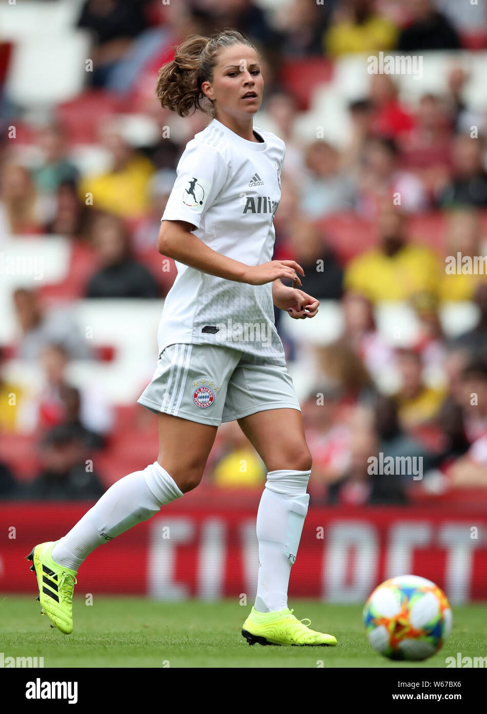 Bayern Munich's Melanie Leupolz Stock Photo - Alamy