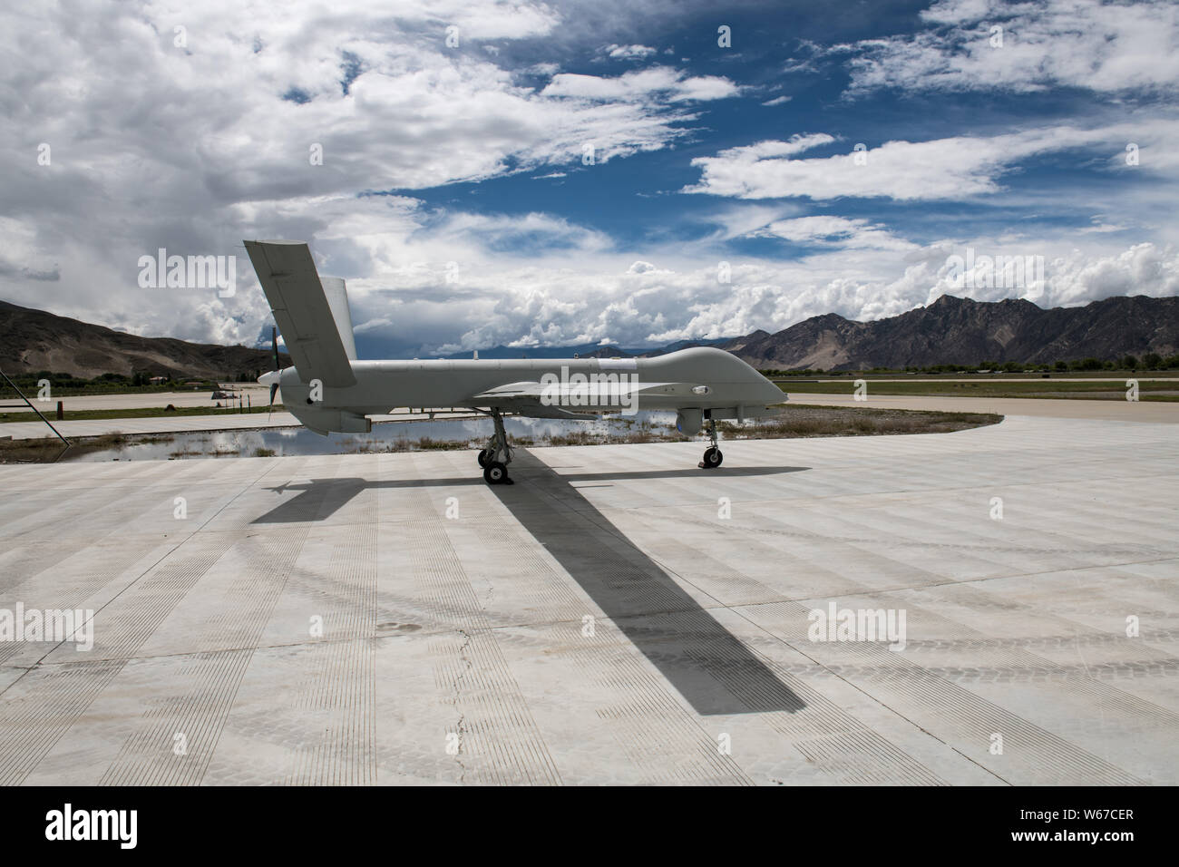 Ch 4 rainbow hi-res stock photography and images - Alamy