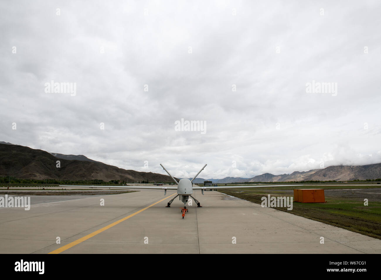 Ch 4 rainbow hi-res stock photography and images - Alamy