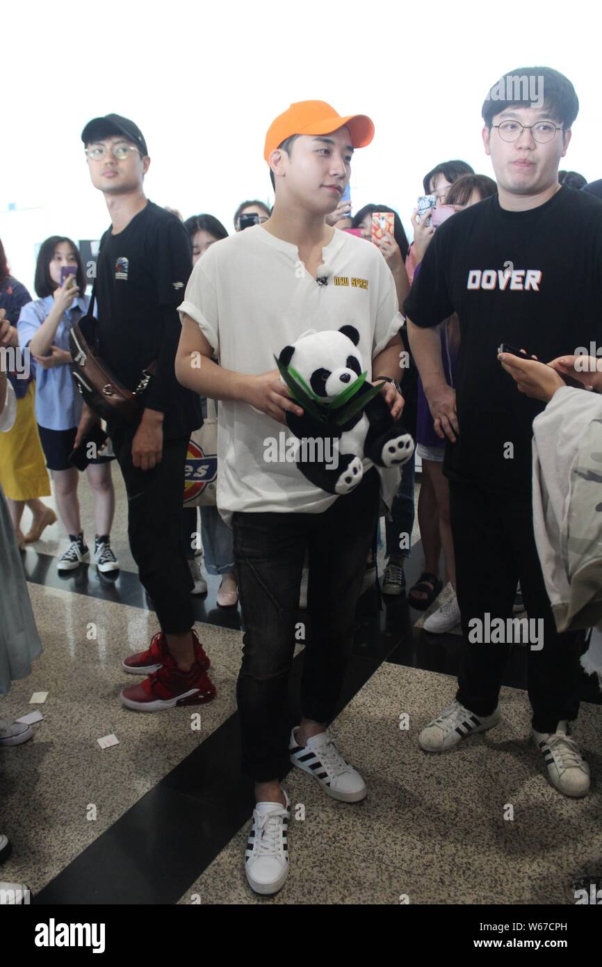 South Korean singer and actor Lee Seung-hyun, better known by his stage ...