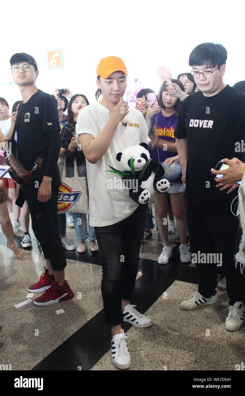 South Korean singer and actor Lee Seung-hyun, better known by his stage ...