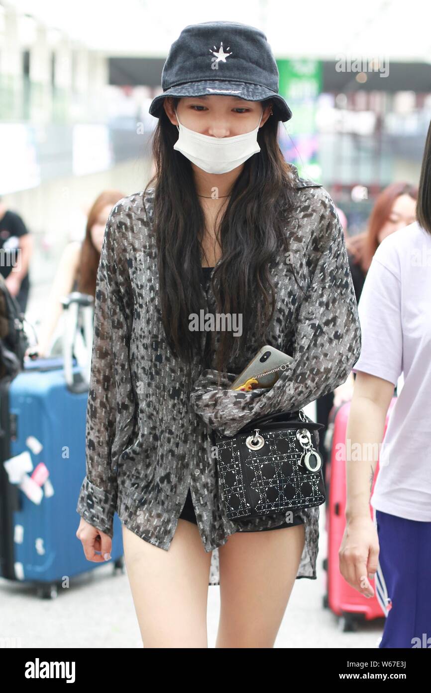 Chinese singer Cheng Xiao of South Korean-Chinese girl group Cosmic ...