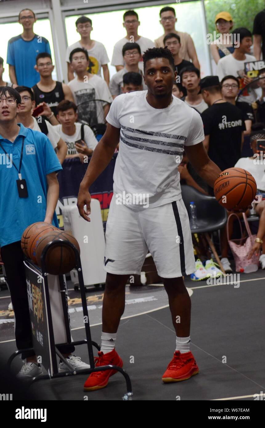 Donovan king hi-res stock photography and images - Alamy