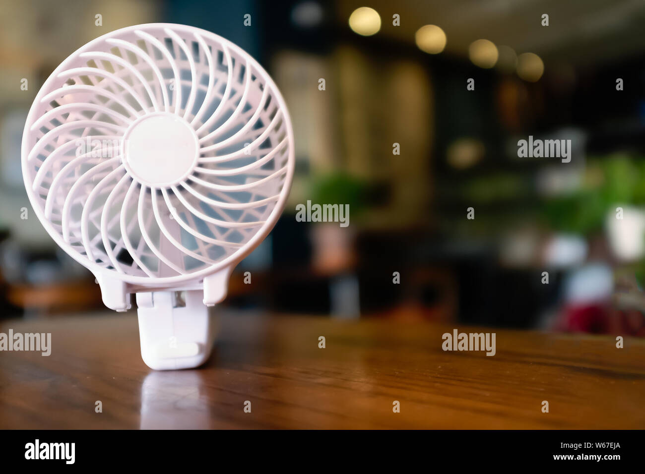 Small Folded Fan High Resolution Stock Photography and Images - Alamy