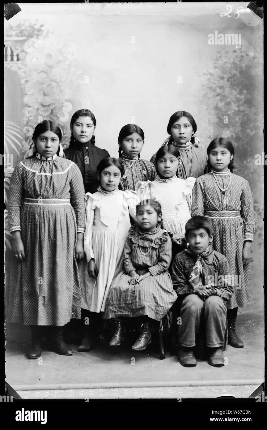 North american indians hi-res stock photography and images - Alamy