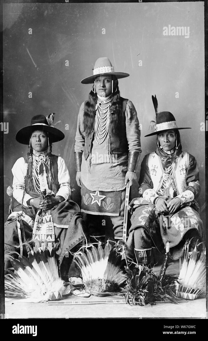 Native north american 1880s hi-res stock photography and images - Alamy