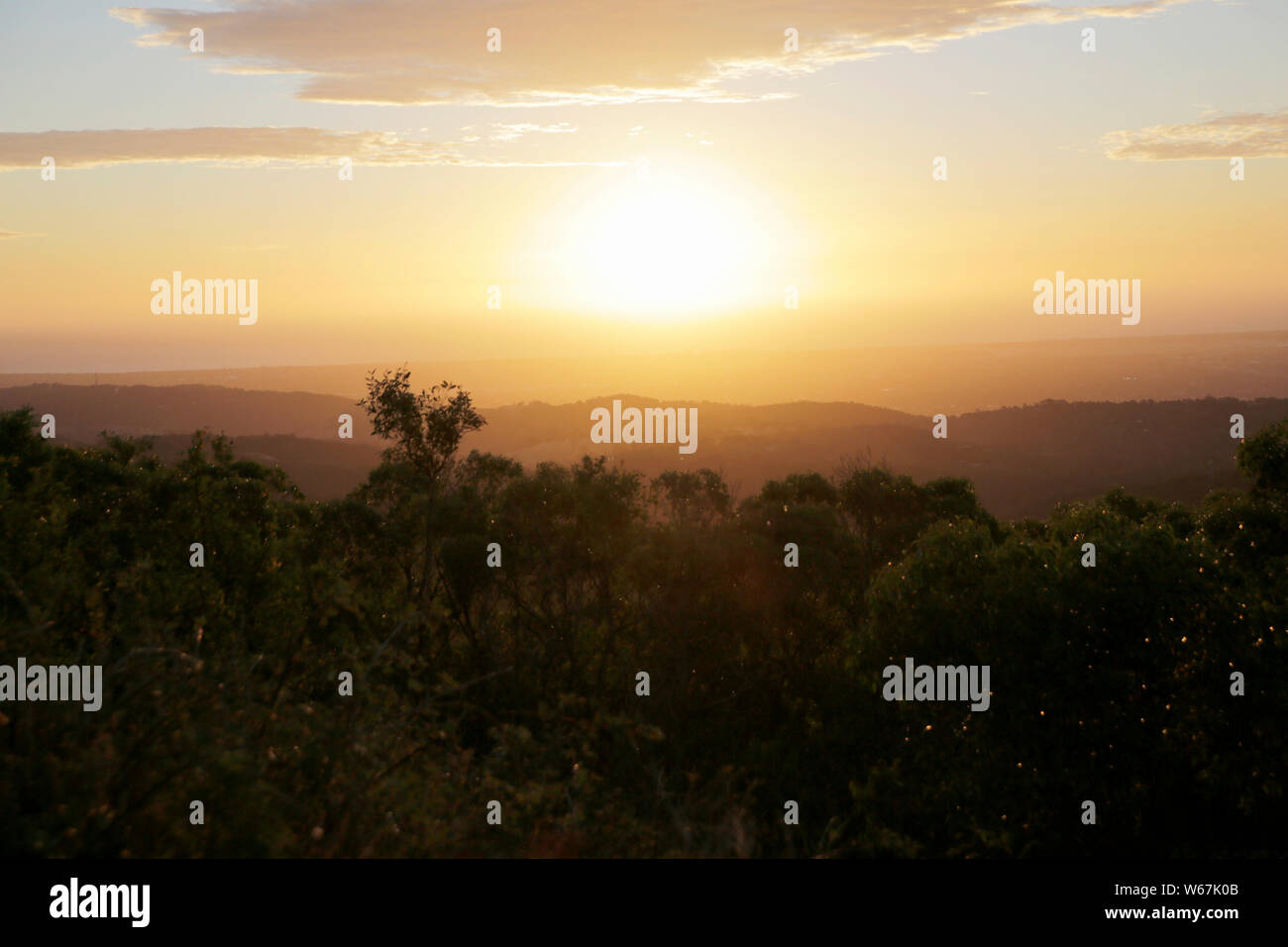The beautiful sunset at the Mount Lofty Summit in Adelaide, Australia ...