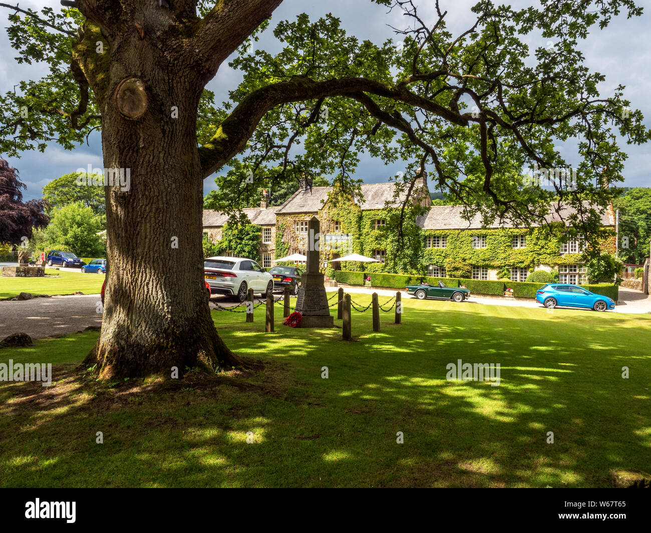 Yorke arms in nidderdale hi-res stock photography and images - Alamy