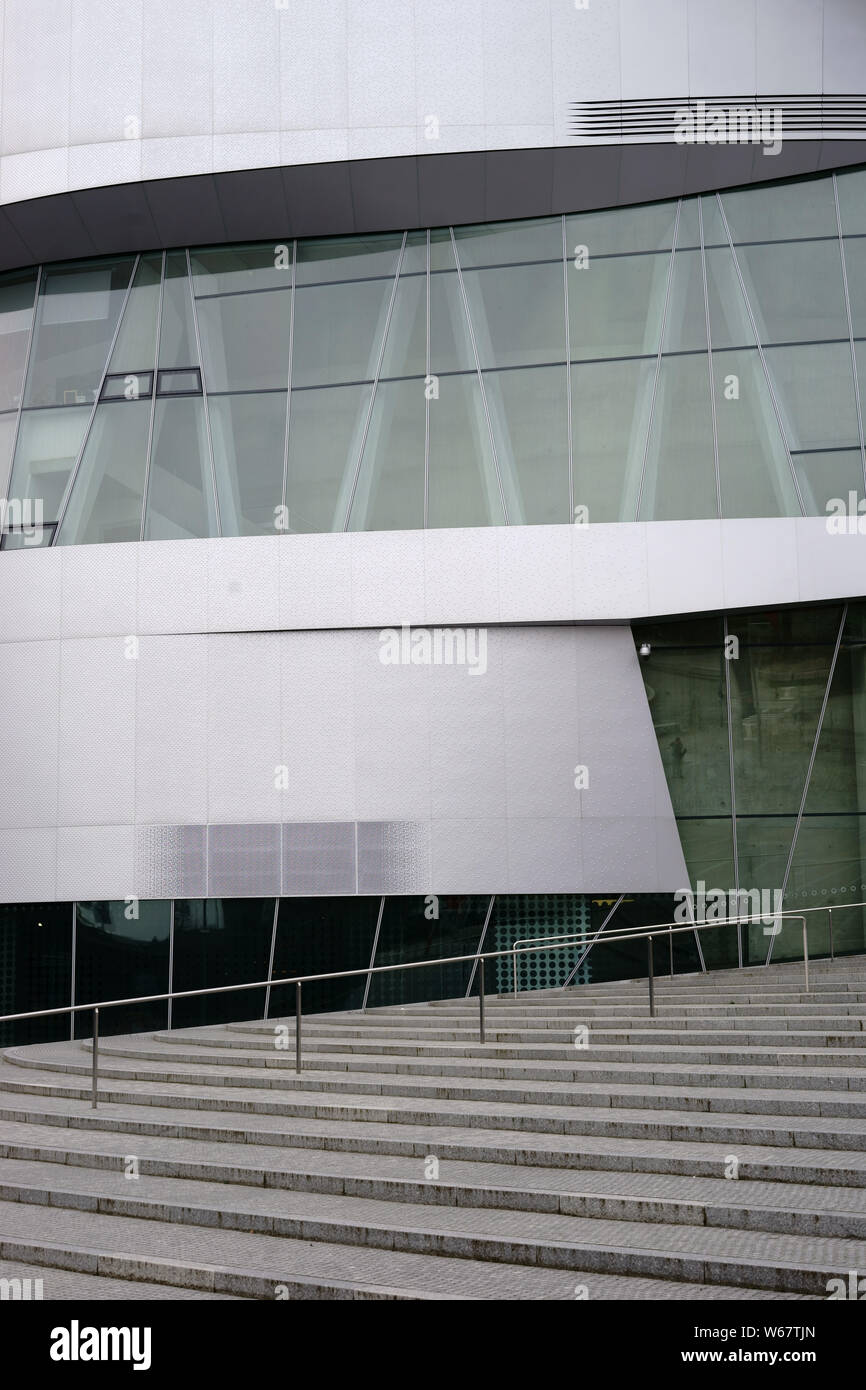 Headquarters mercedes benz stuttgart hi-res stock photography and ...