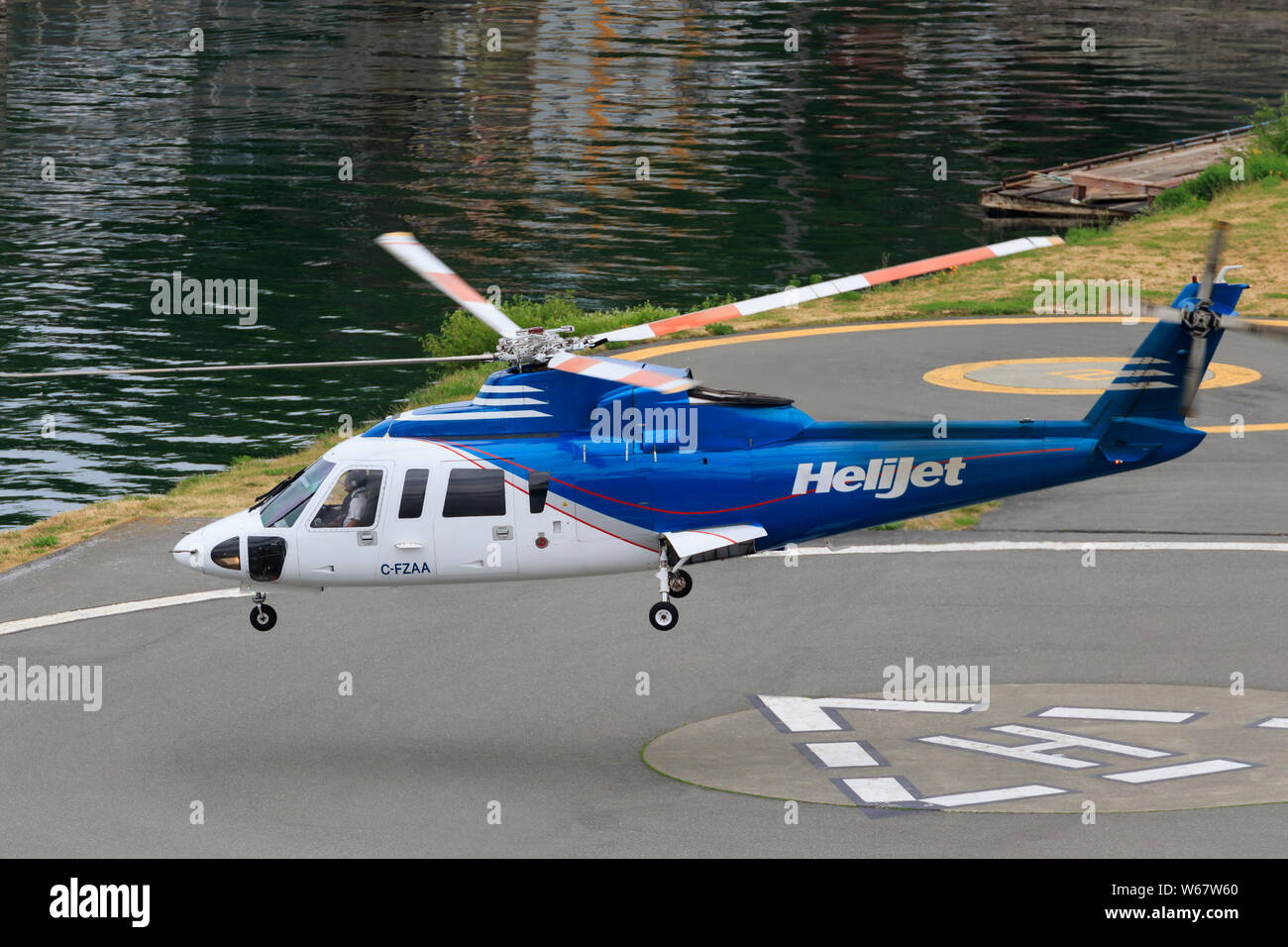 Victoria vancouver helicopter hi-res stock photography and images - Alamy