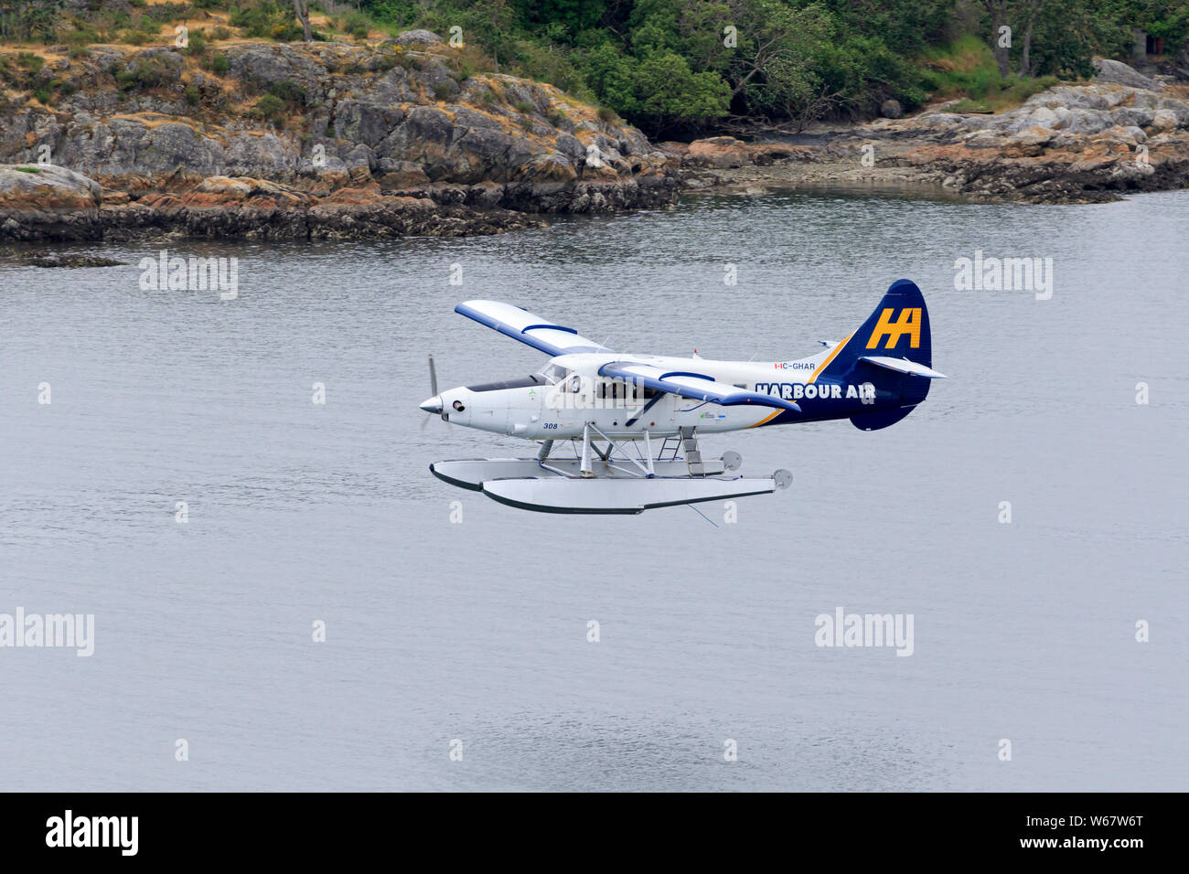 Float plane vancouver island hi-res stock photography and images - Alamy