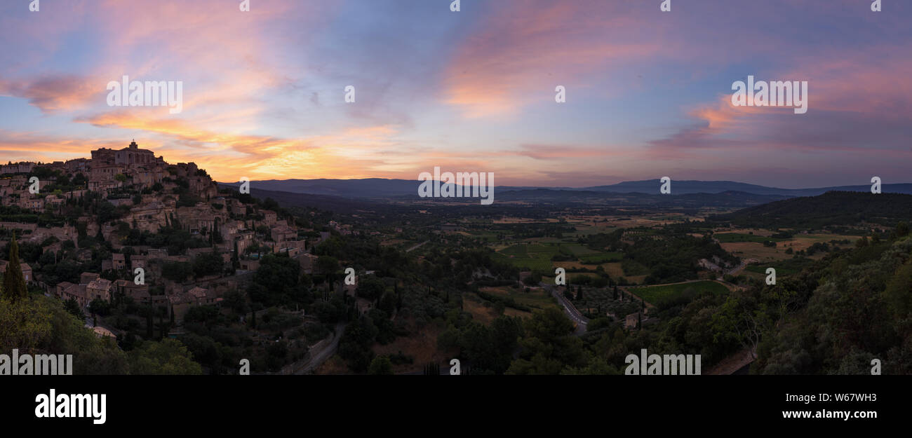 Gordes and provence and sunset hi-res stock photography and images - Alamy