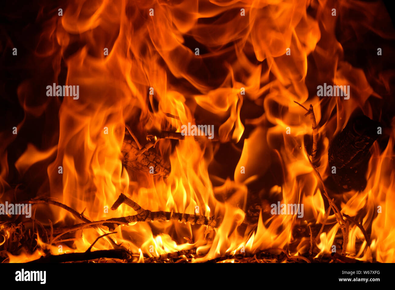 Fire in the oven hi-res stock photography and images - Alamy