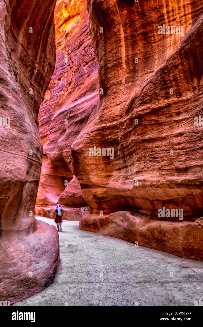 Al-Siq is the Main Entrance Canyon to the ancient nabataean city of ...