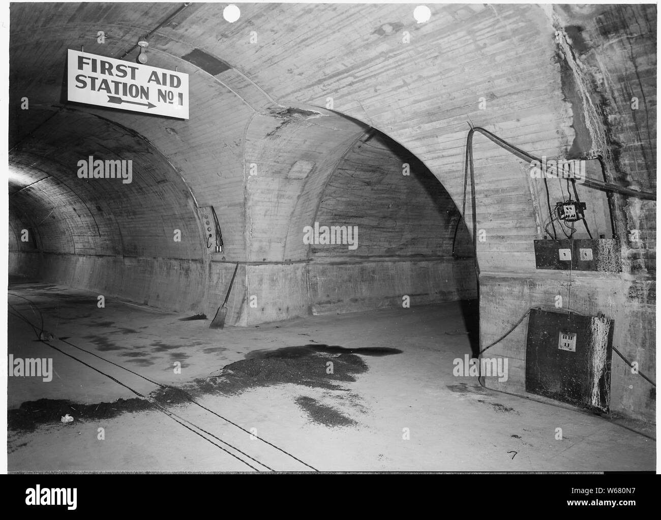 1 project Black and White Stock Photos & Images - Alamy