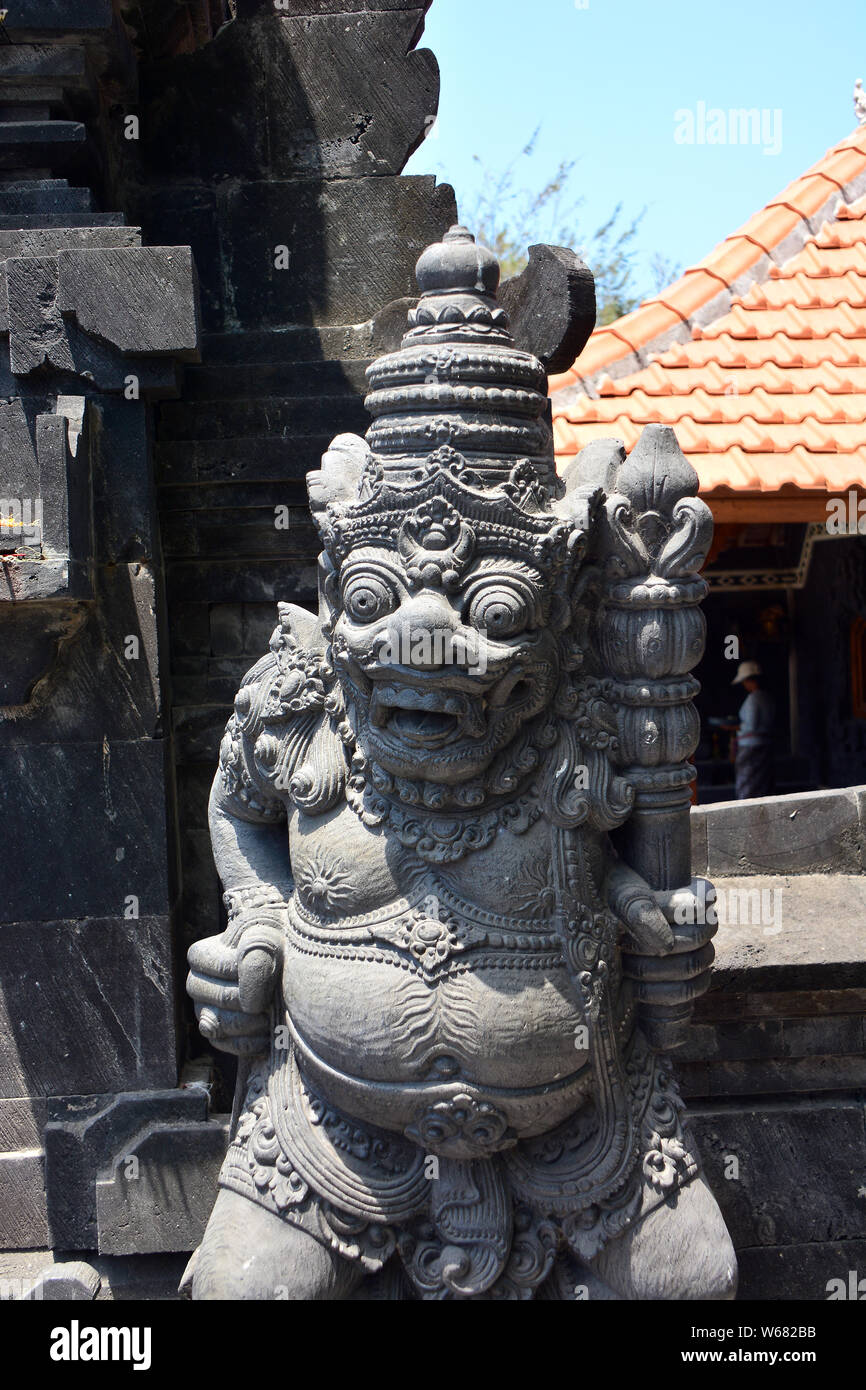 Batu Bolong Temple near Tanah Lot, Tabanan, Bali, Indonesia, Asia Stock ...