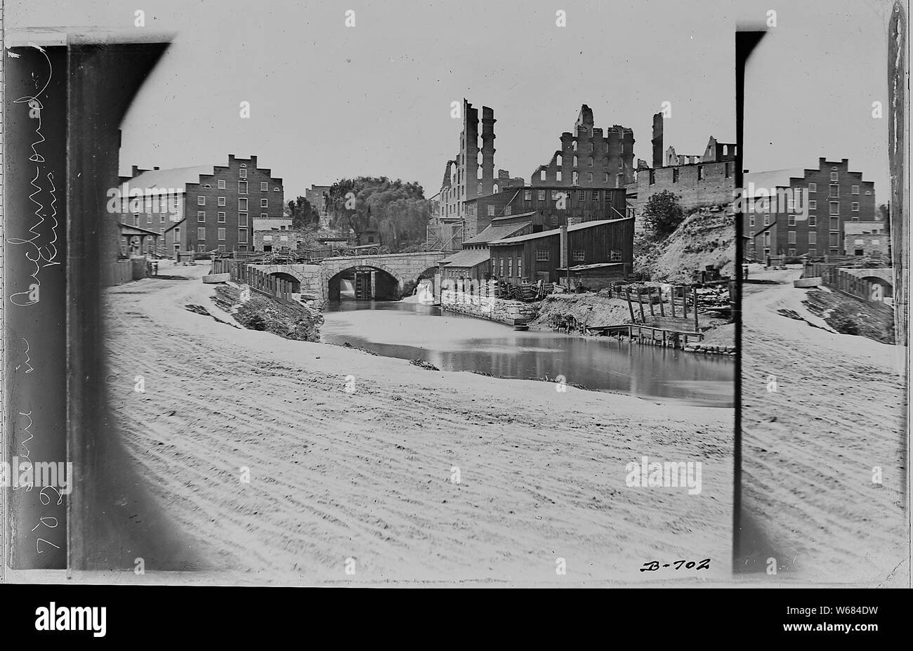 Ruins in richmond hi-res stock photography and images - Alamy