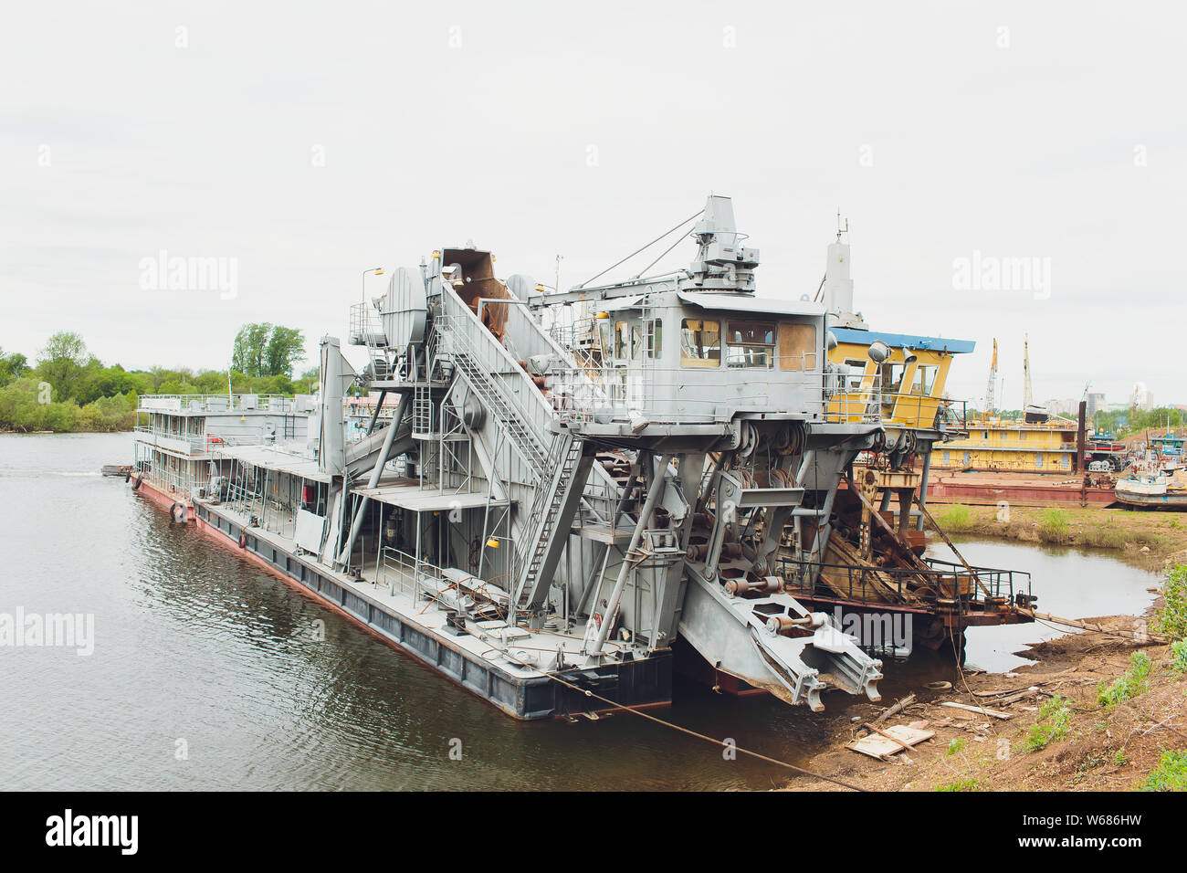 Cutter suction dredging hi-res stock photography and images - Alamy
