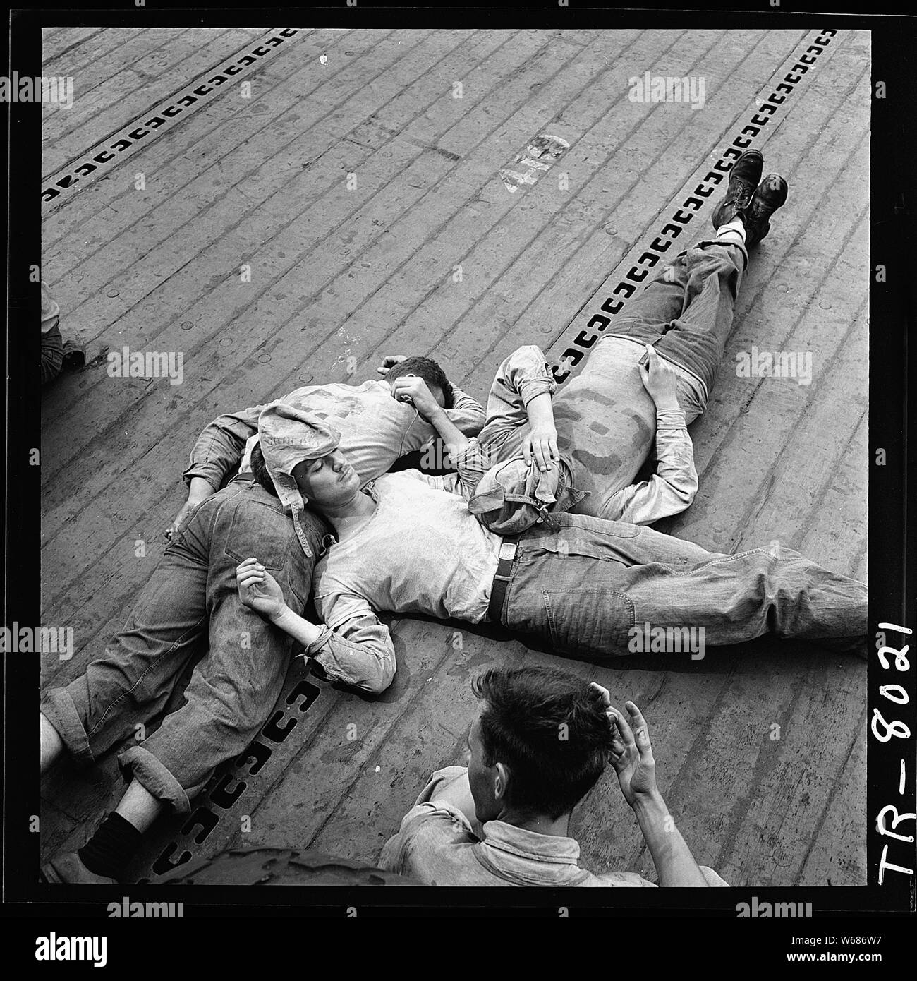Sailors sleeping on flight deck of the USS Lexington (CV-16 Stock Photo ... Sailors sleeping on flight deck of the USS Lexington (CV-16 Stock Photo ...