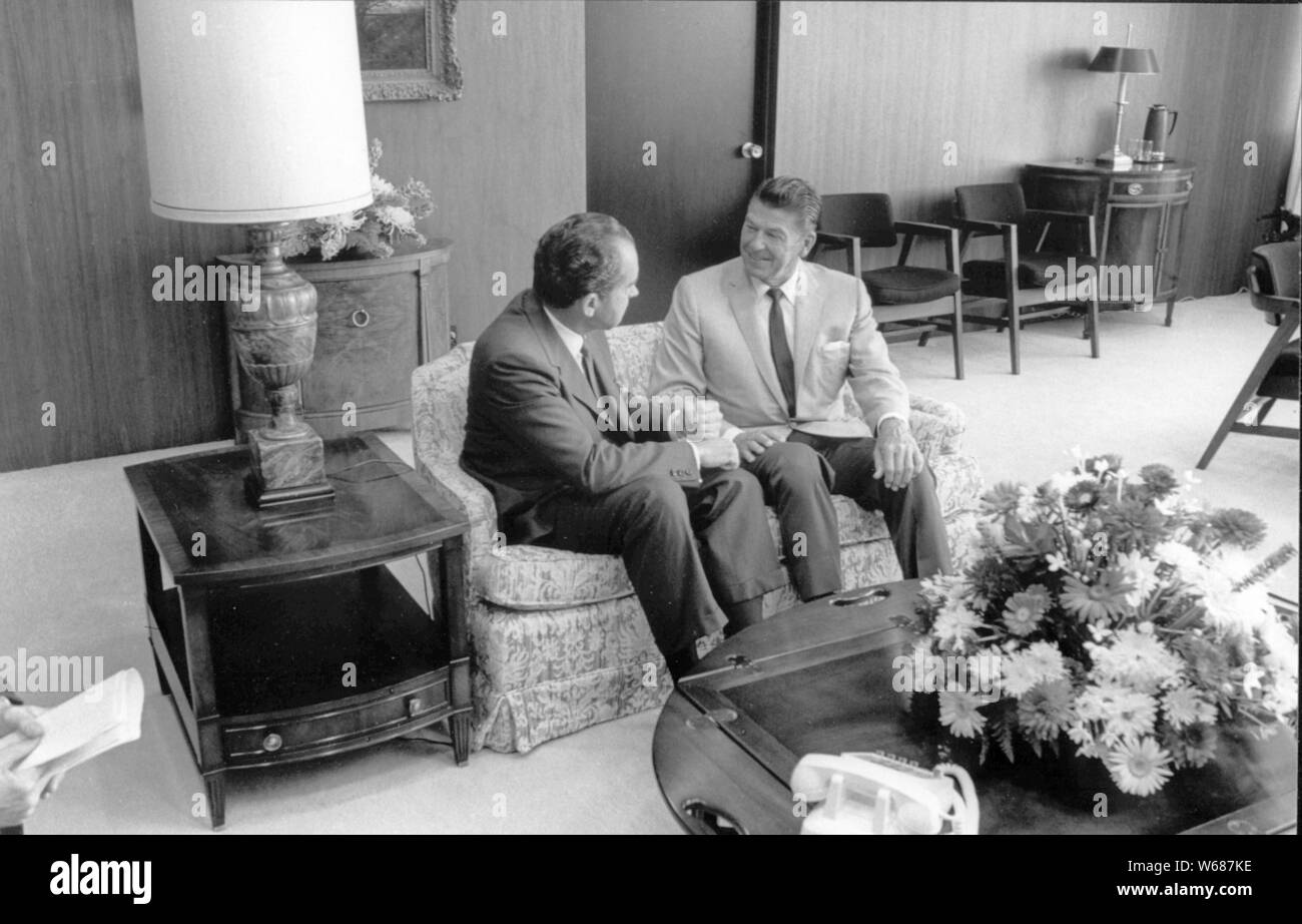 United States President Richard M. Nixon and Governor Ronald Reagan ...