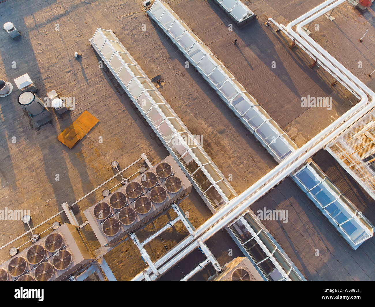 Rooftop industrial building exhaust pipes hi-res stock photography and ...