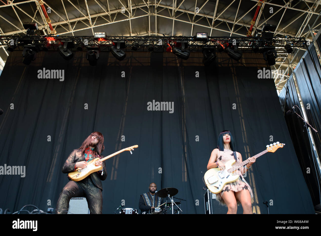 Khruangbin hi-res stock photography and images - Alamy