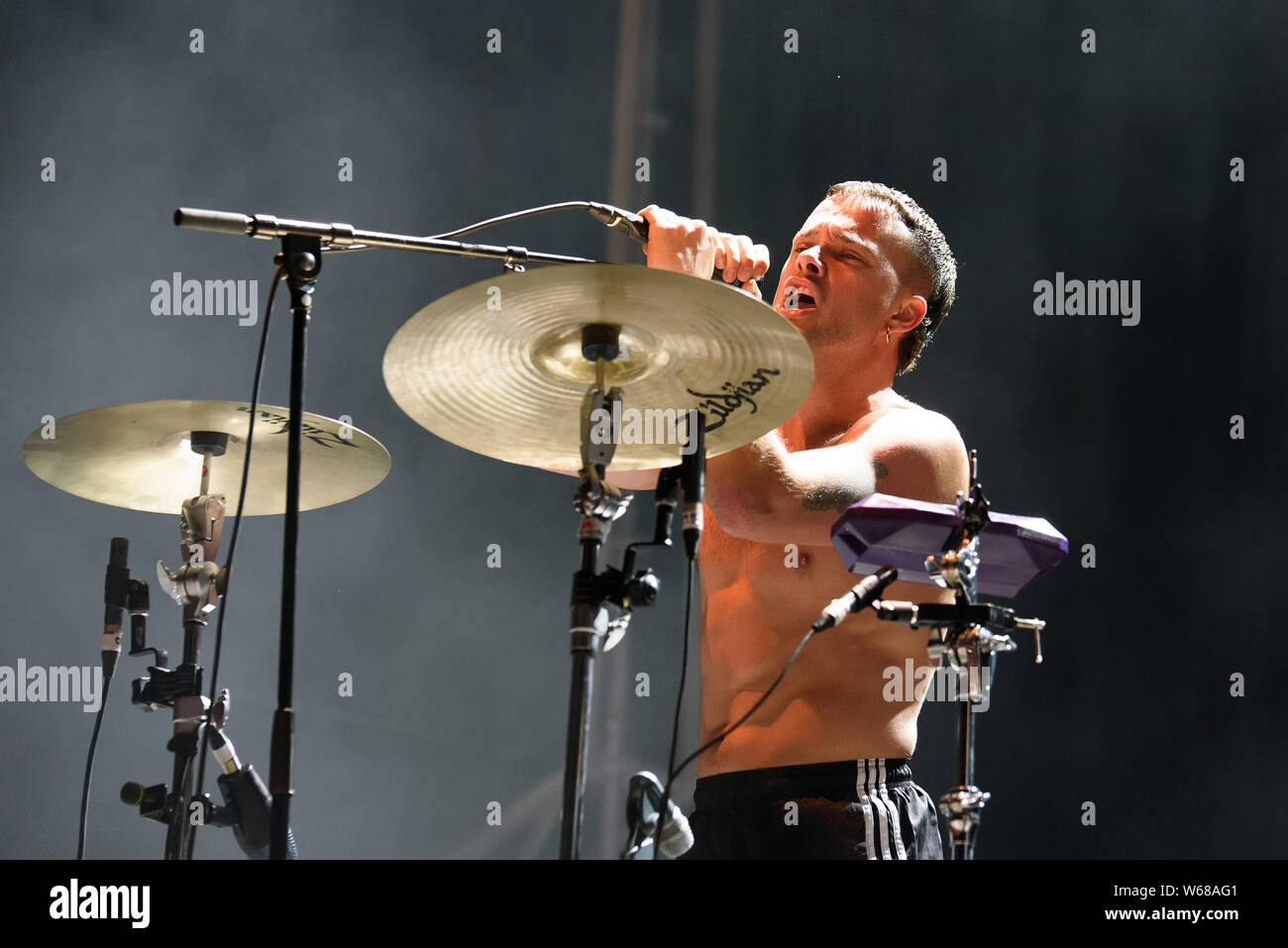 Slaves in concert hi-res stock photography and images - Alamy