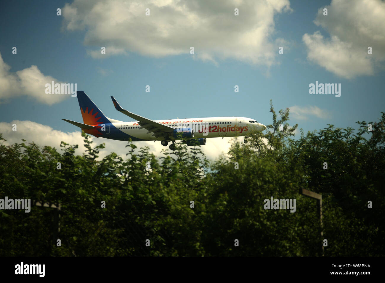 Manchester, England 29 July 2019. Planes arriving at Manchester ...