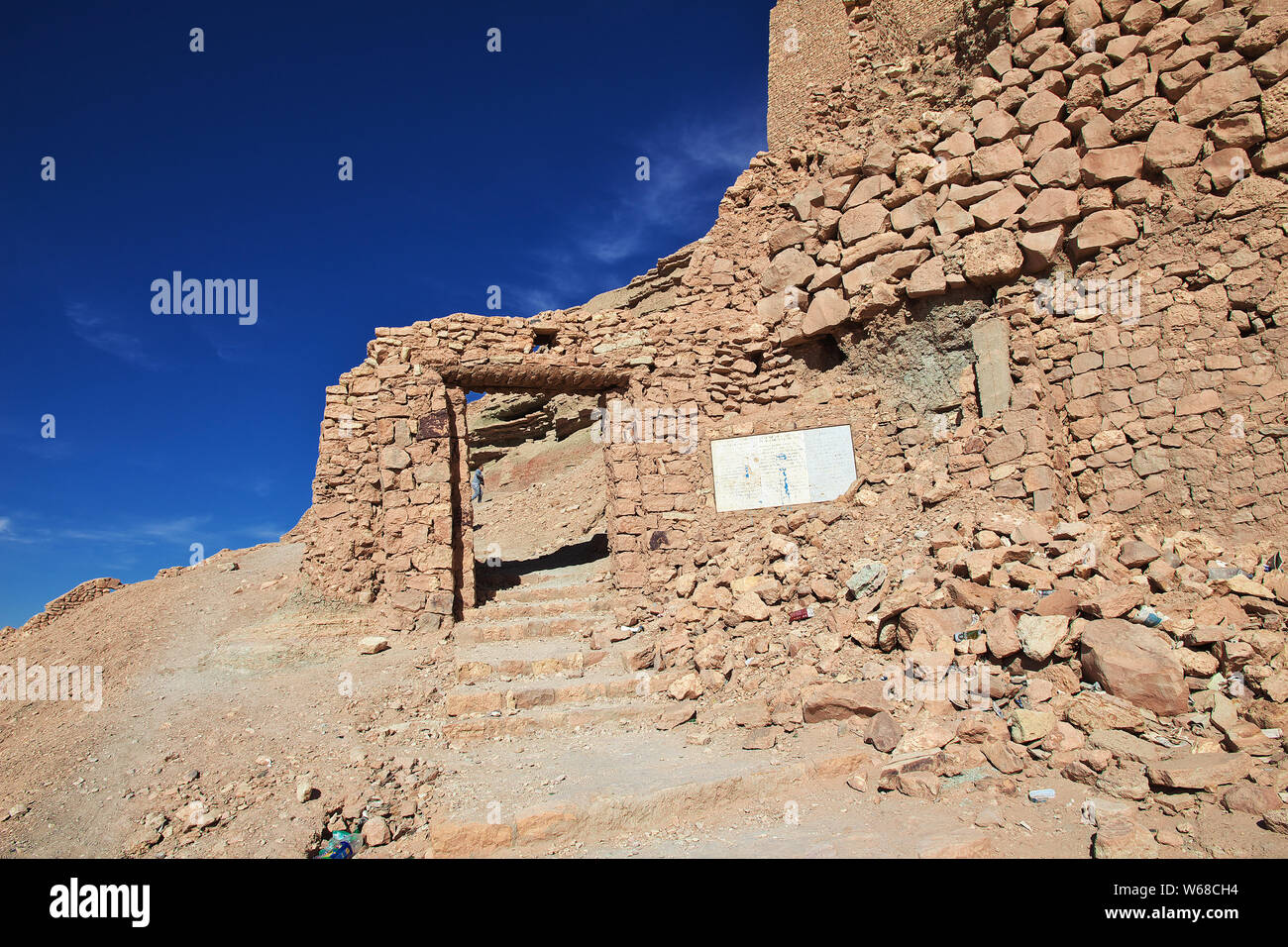 Castle in the Sahara desert in the heart of Africa Stock Photo - Alamy