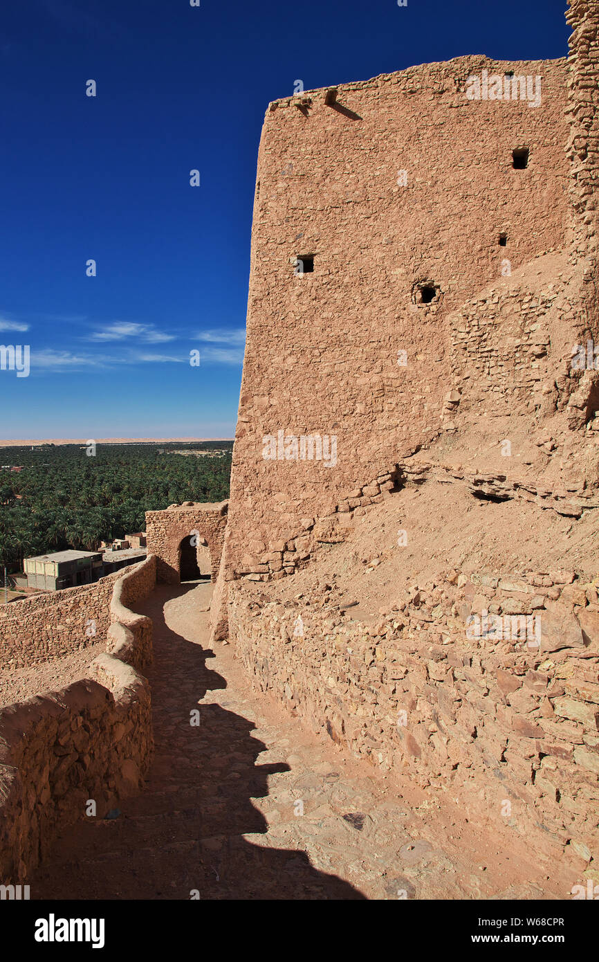 Castle in the Sahara desert in the heart of Africa Stock Photo - Alamy