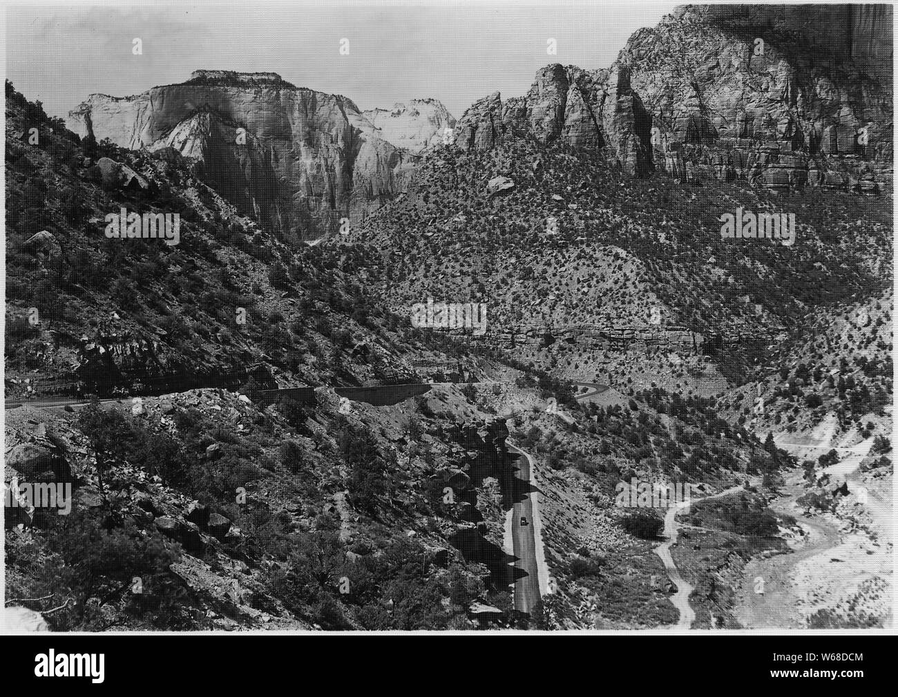 Canyon switchbacks Black and White Stock Photos & Images - Alamy
