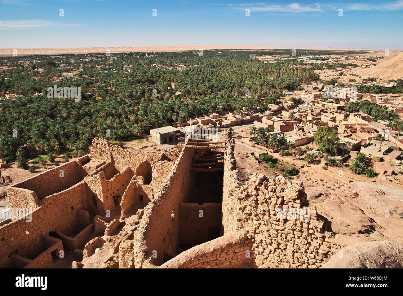 Castle in the Sahara desert in the heart of Africa Stock Photo - Alamy