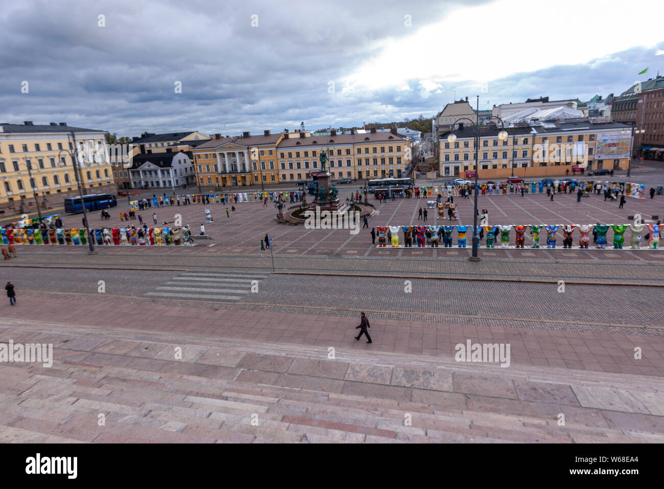 The United Buddy Bears exhibition, e fiberglass bear sculptures Klaus ...