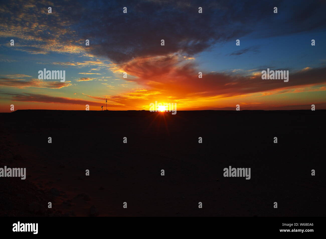 Sunset in the Sahara desert in the heart of Africa Stock Photo - Alamy