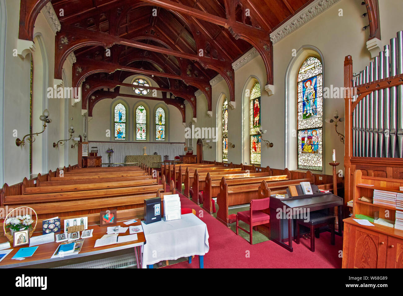 FOCHABERS MORAY SCOTLAND THE GORDON CHAPEL INTERIOR WITH STAINED GLASS ...