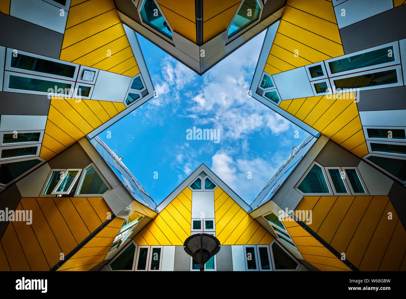 Cube shaped building hi-res stock photography and images - Alamy