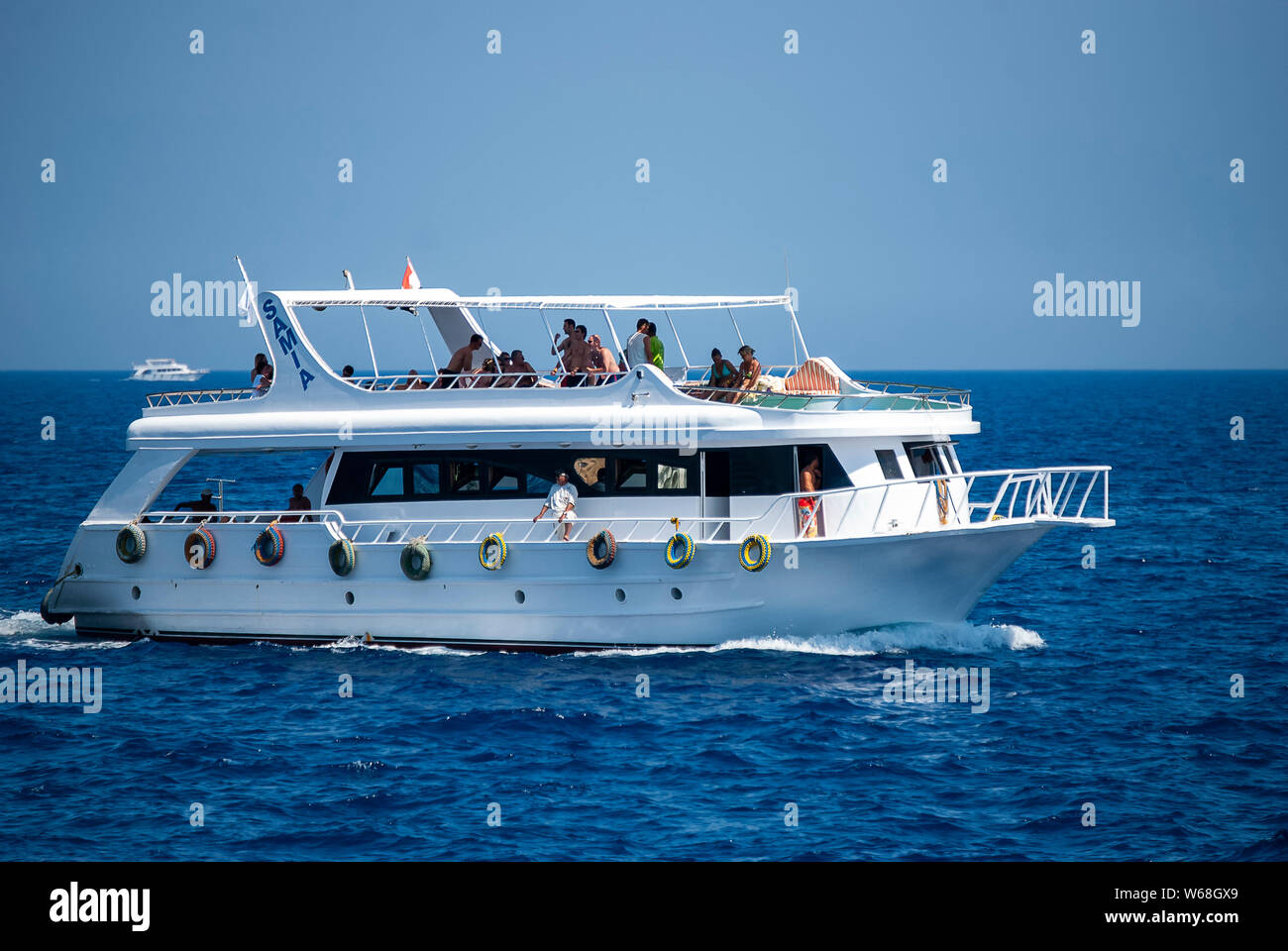 Liveaboard boat egypt red sea hi-res stock photography and images - Alamy