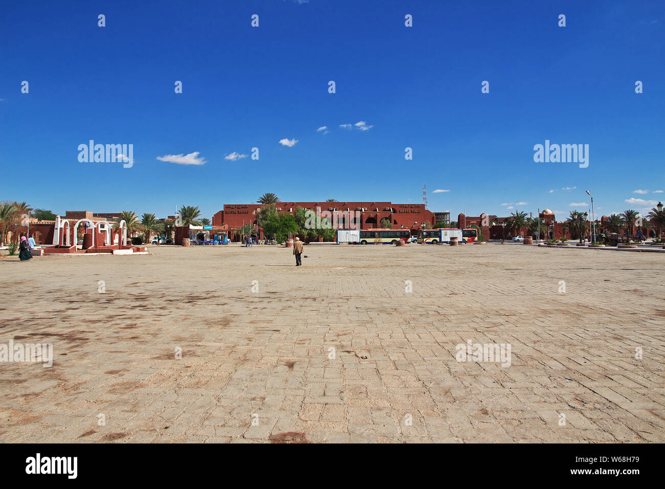 Adrar city in desert Sahara, Algeria Stock Photo - Alamy