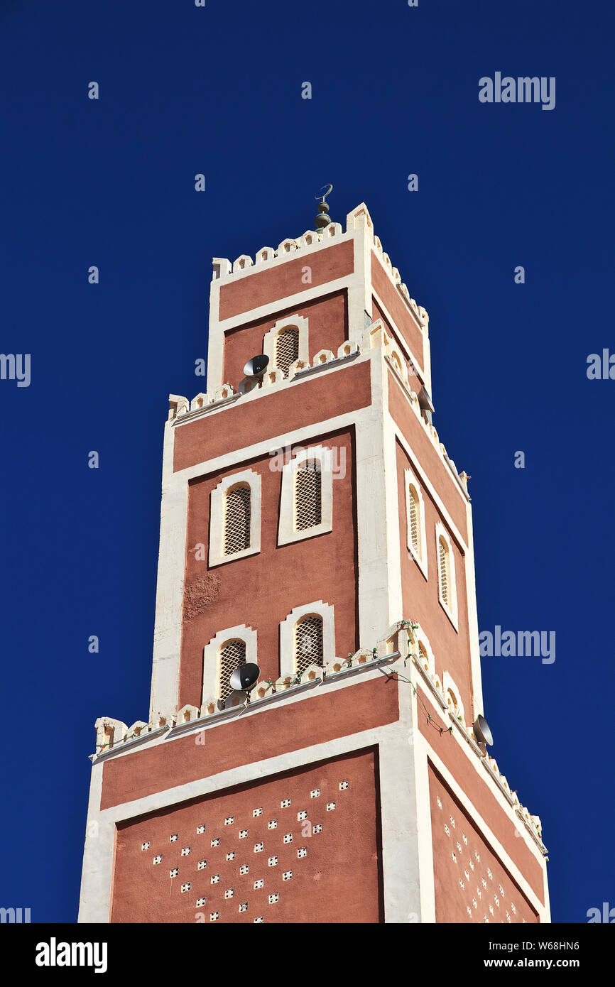 Adrar algeria oasis hi-res stock photography and images - Alamy