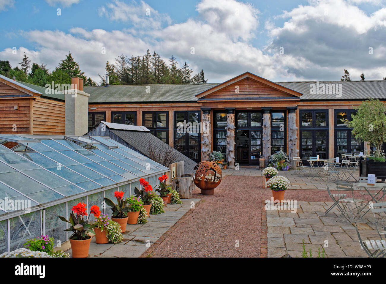 Cannas greenhouse hi-res stock photography and images - Alamy