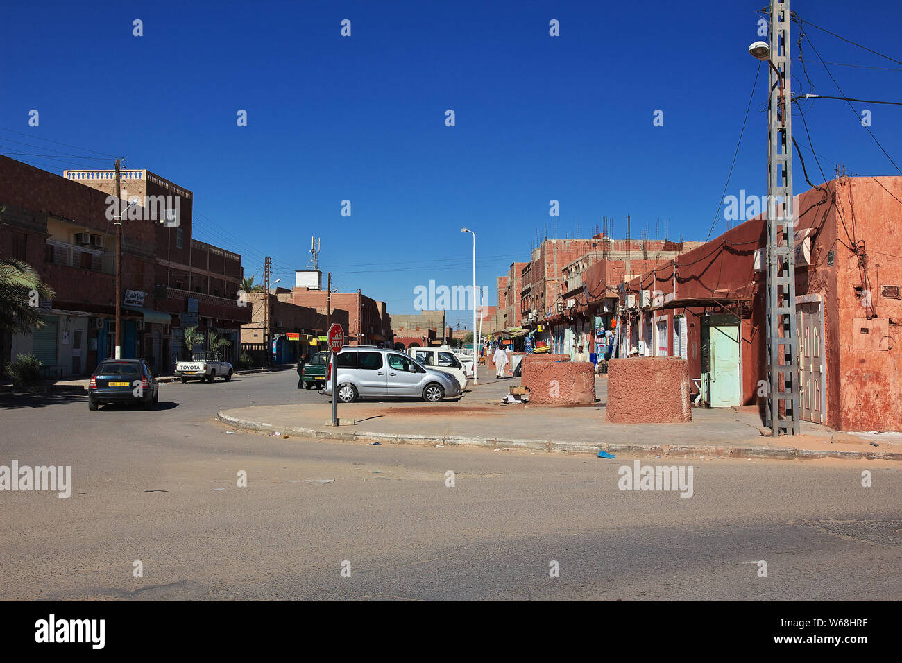 Adrar city in desert Sahara, Algeria Stock Photo - Alamy