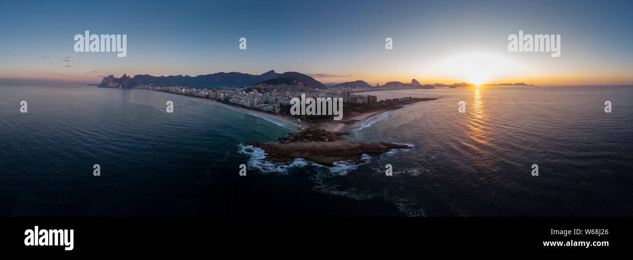 Rio de janeiro aerial 360 hi-res stock photography and images - Alamy
