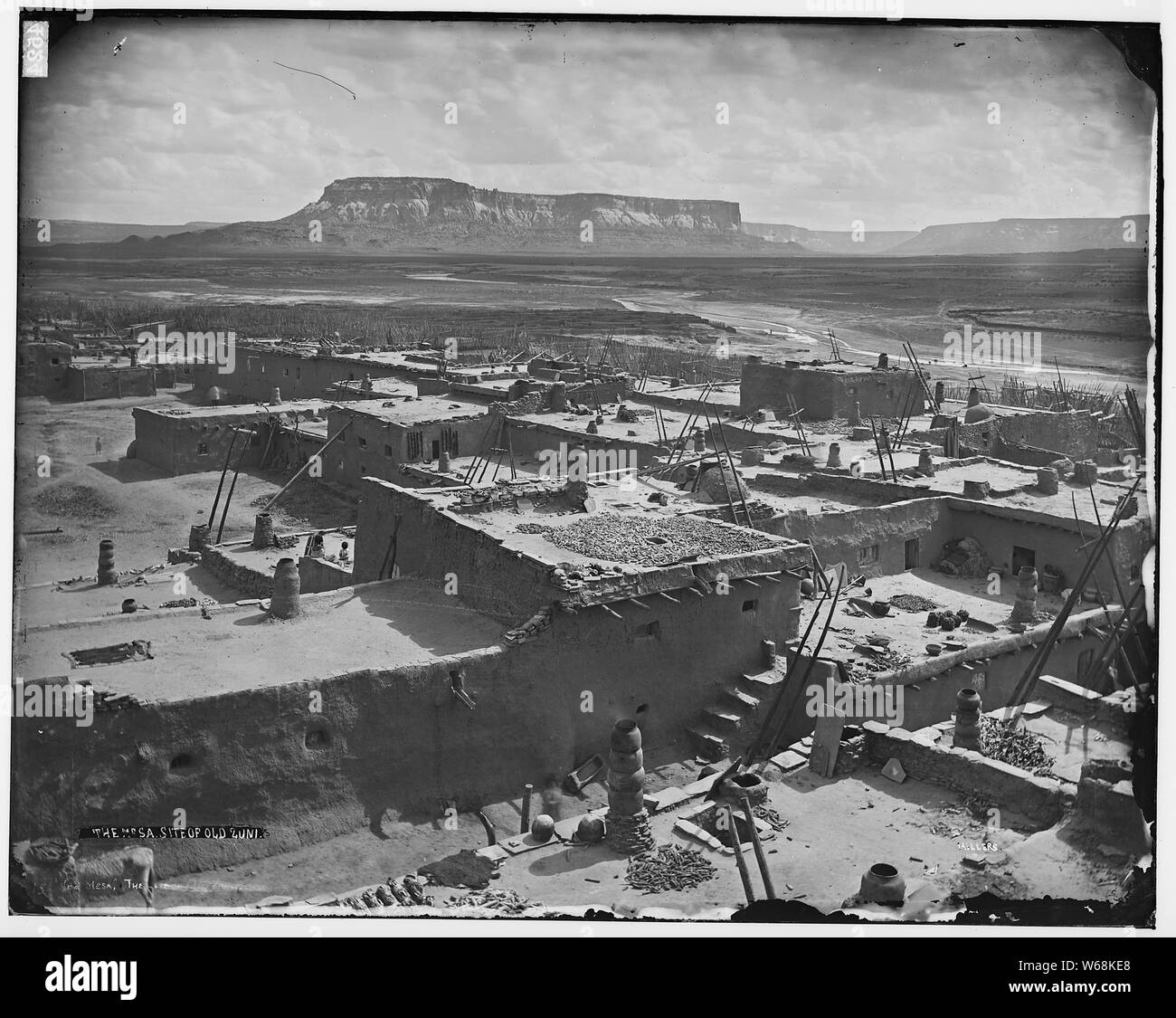 Very old zuni hi-res stock photography and images - Alamy