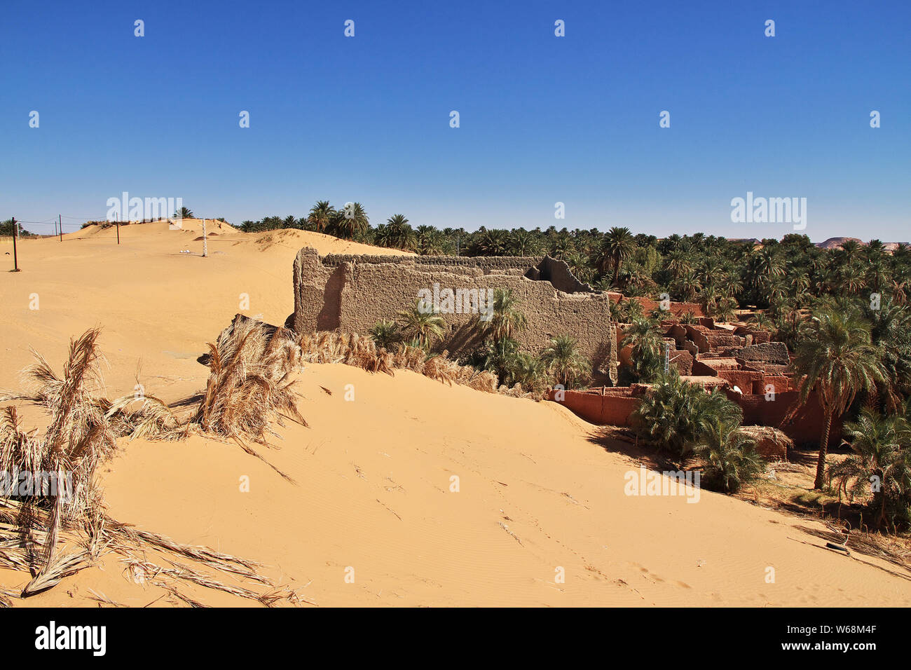 Timimoun hi-res stock photography and images - Alamy