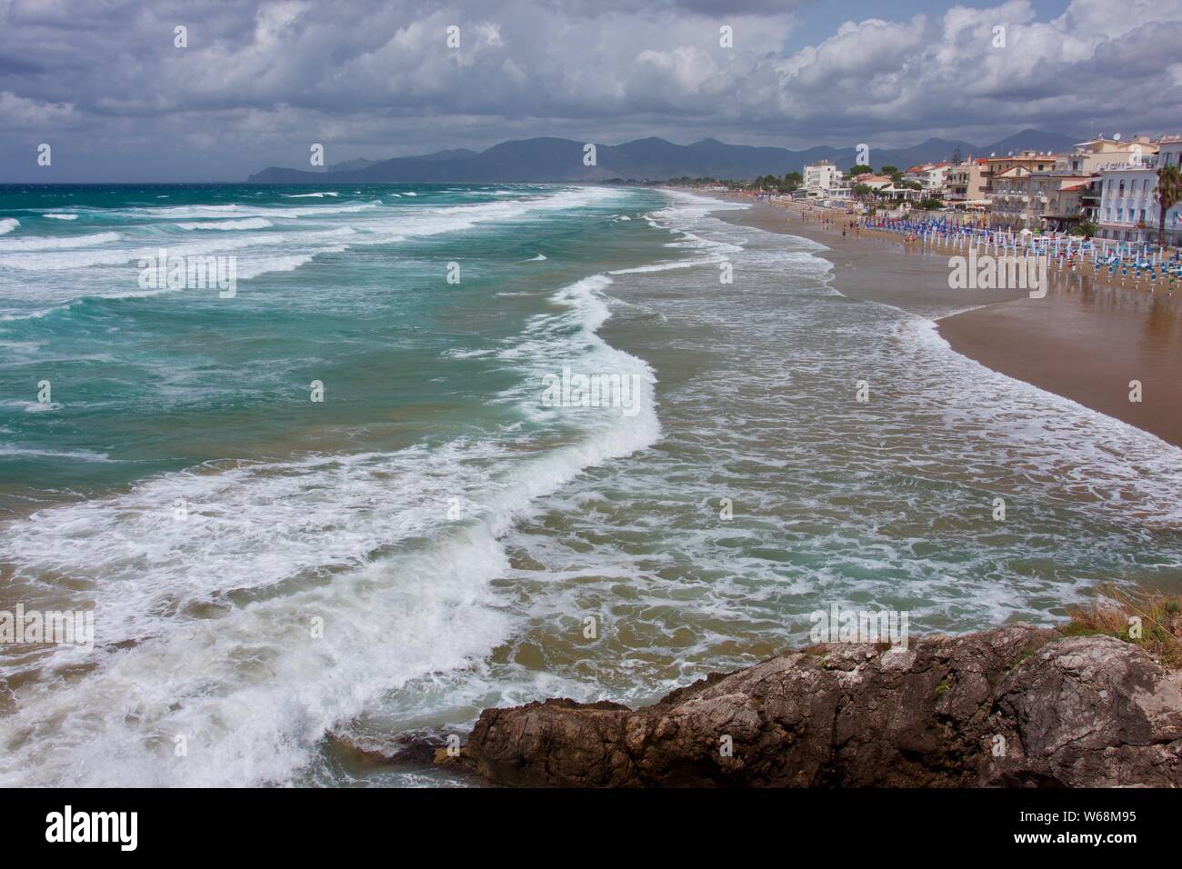 Italy land scape hi-res stock photography and images - Alamy