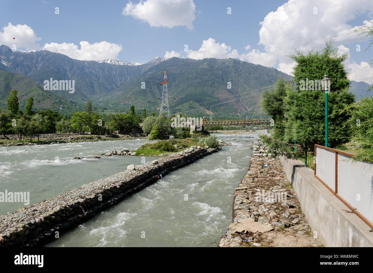 Wayil bridge hi-res stock photography and images - Alamy