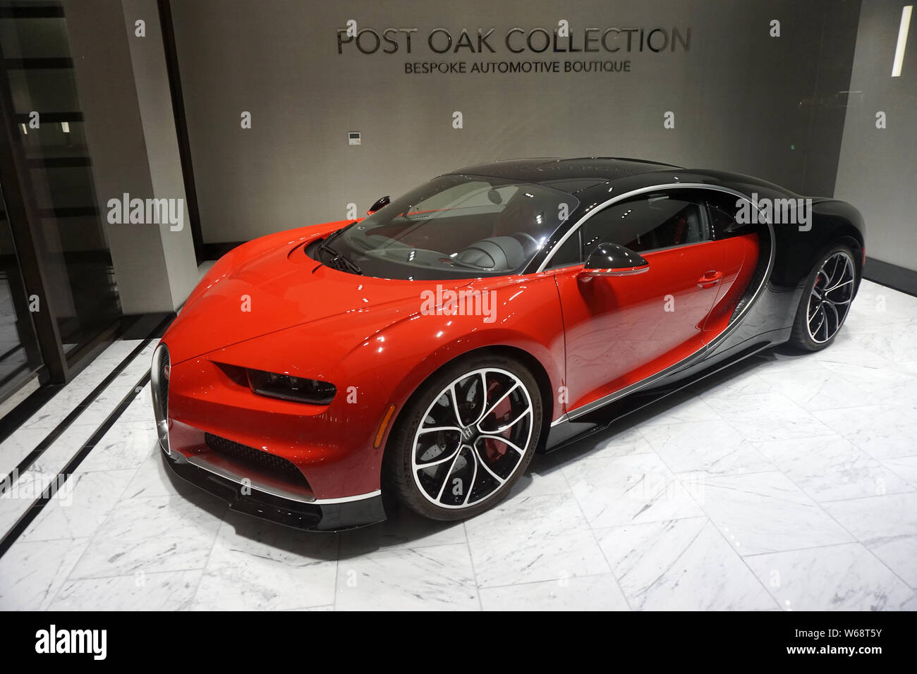 Bugatti chiron hi-res stock photography and images - Alamy