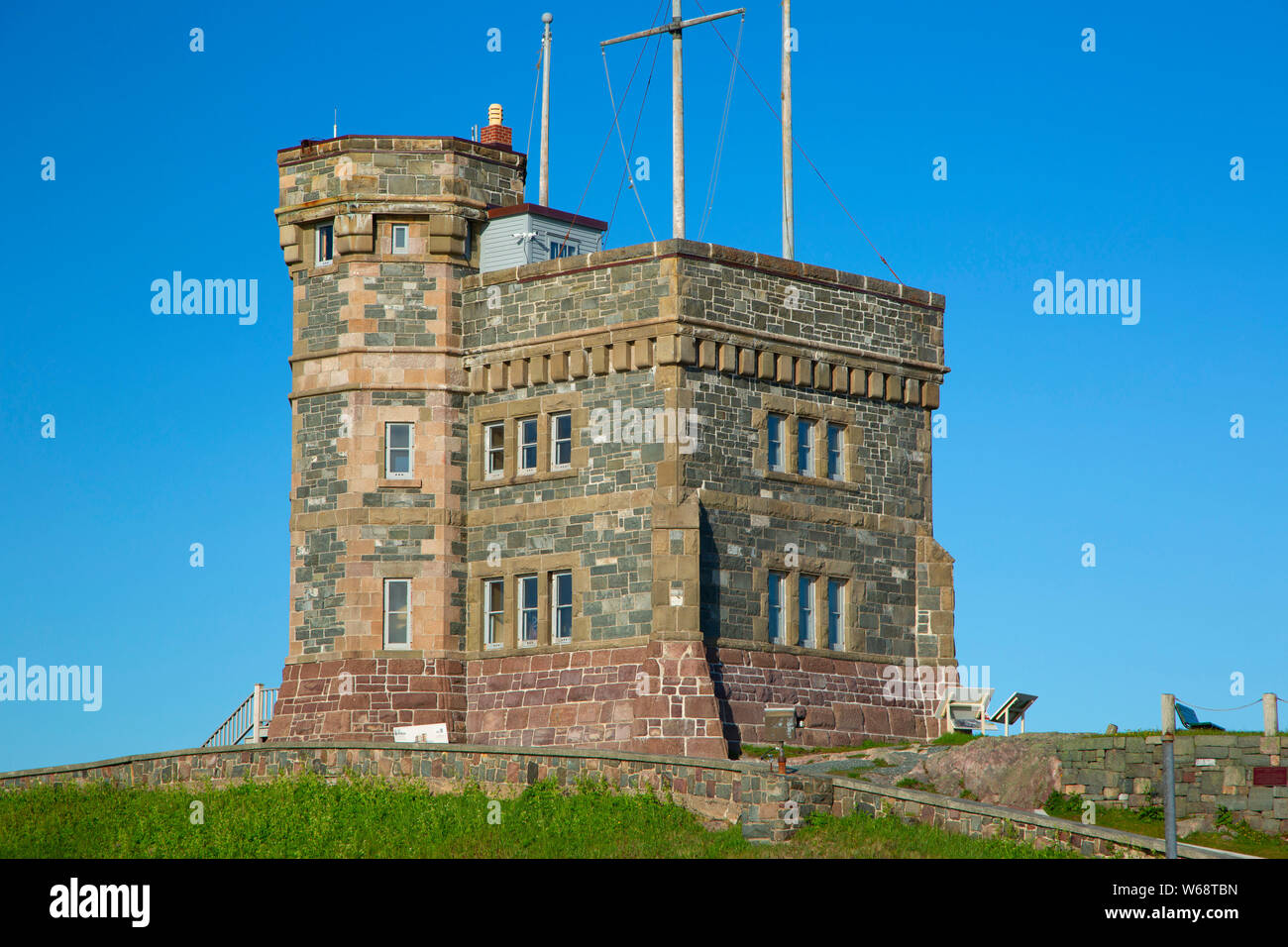 Cabot tower signal hill st hi-res stock photography and images - Alamy