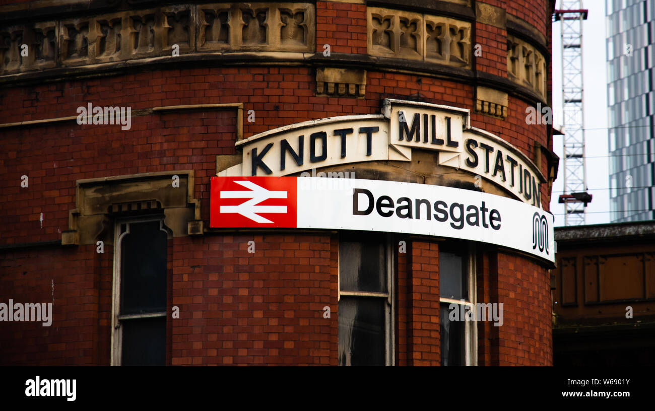 Deansgate station hi-res stock photography and images - Alamy